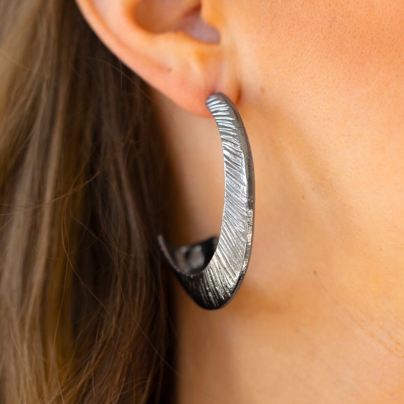 paparazzi | Jewelry | I Double Flare You Black Metal Hoops Earrings ...